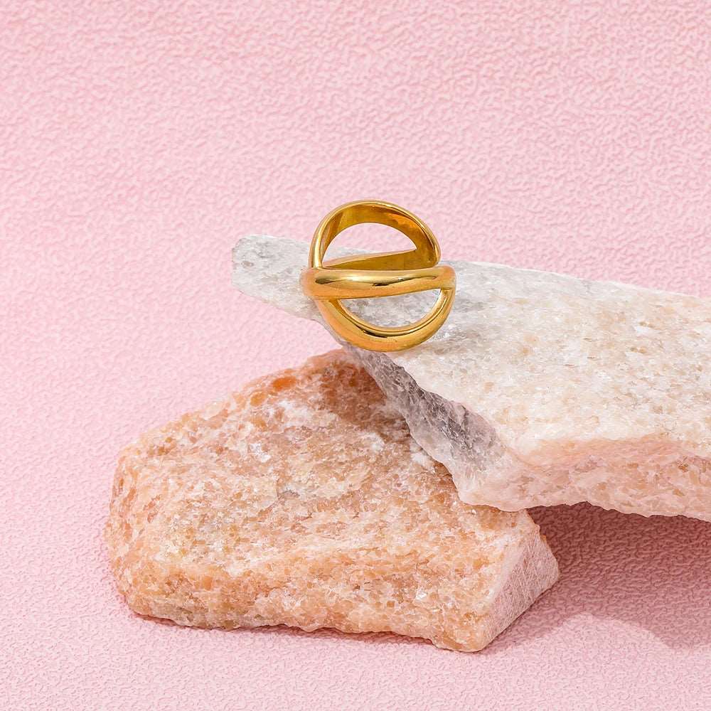 FELIX RING | Gold Ring | 18K Gold – Katie Rae Collection